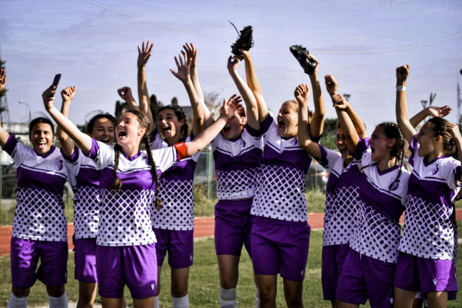 INTERVIU | Fetele de la FC Argeș, pe urmele Campionilor | FEDERAȚIA ...