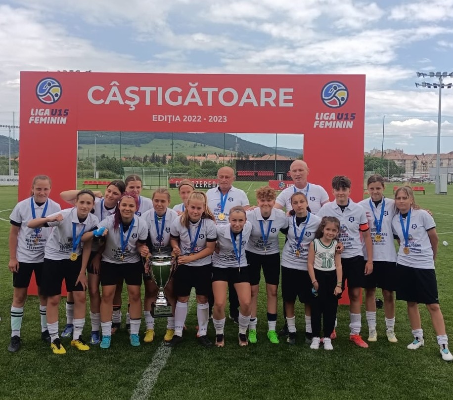 LPS Cluj este câștigătoarea acestei ediții a Ligii Elitelor U15! Vezi ...