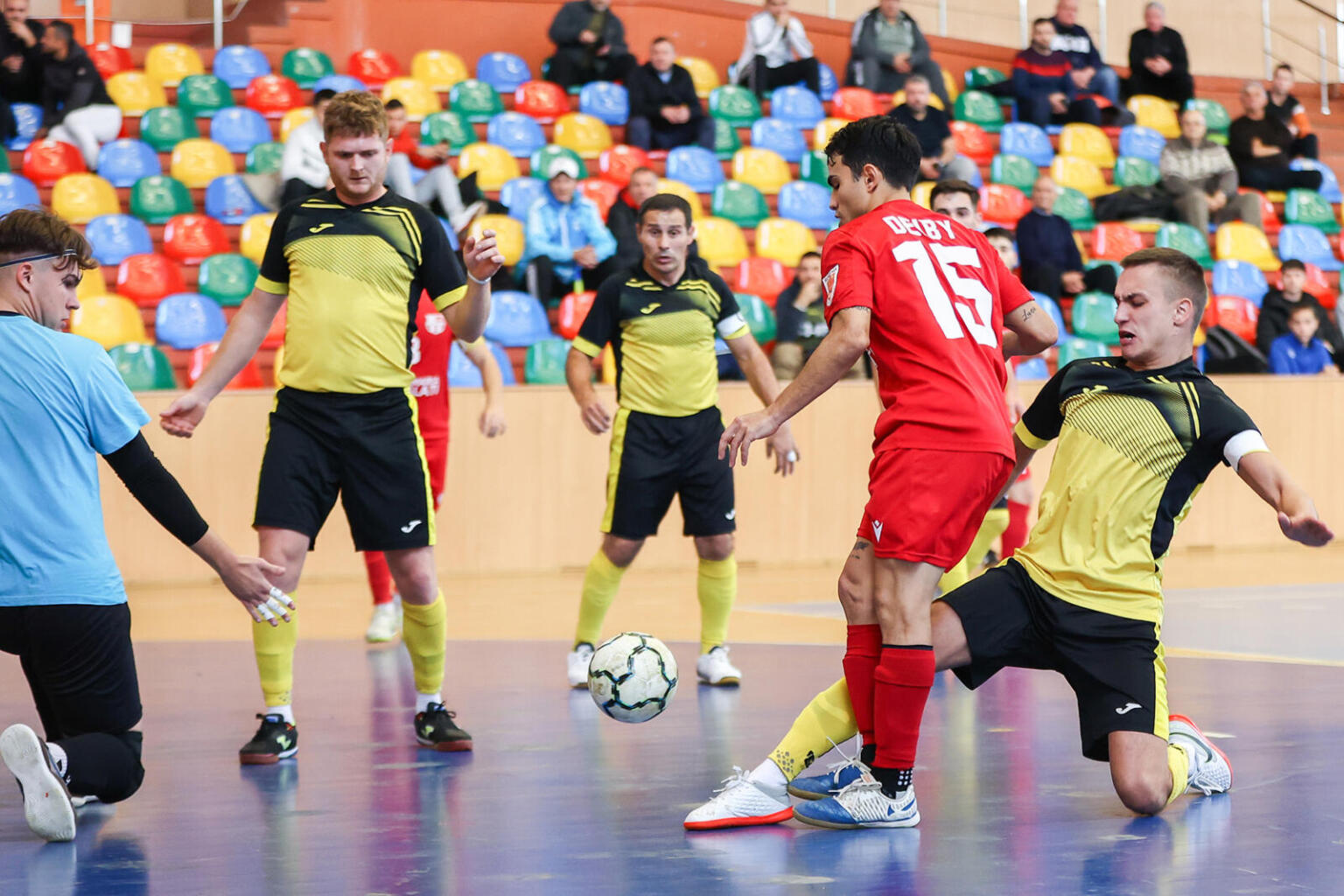 FUTSAL | Mausoleul Mărășești și-a făcut încălzirea pentru Final Four-ul ...